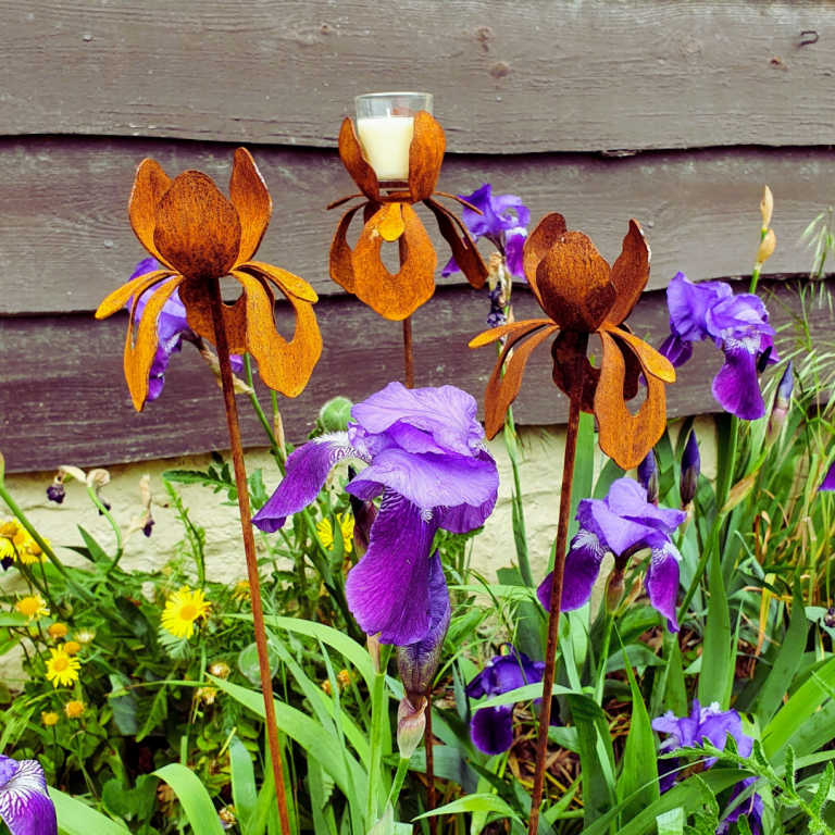 Handmade Metal Rusted Iris Flower, Set of 3 – Garden Treasures